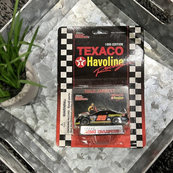 Toys | Vintage 1995 164th Scale Ernie Irvan Diecast Car By Racing ...